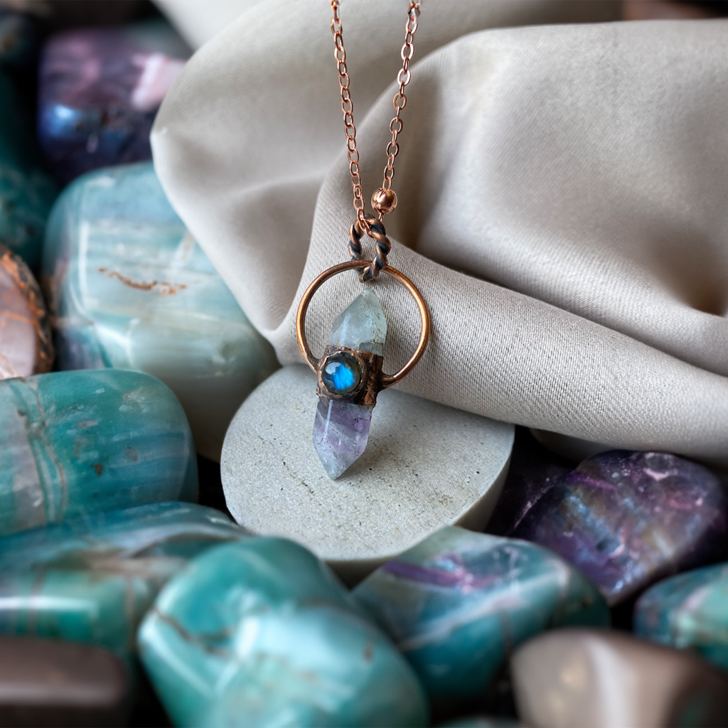 Rainbow Florit Kolye Essence Satın Al | Doğal Taş Kolye